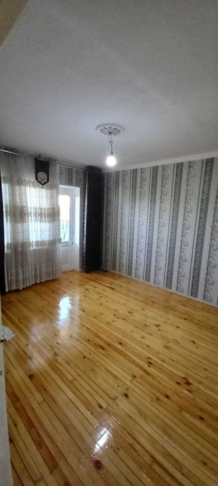 Продается 2-3/4/4. банк-й дом на Кара-Камыш 2/4. Мечеть Сирож солих