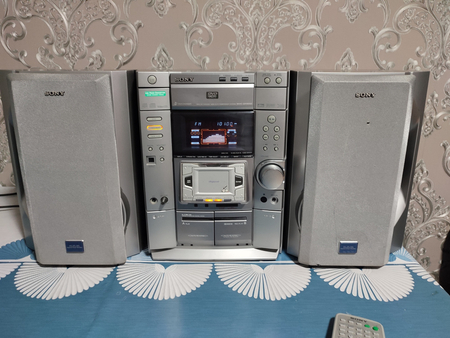 Sony MHC  DP900D