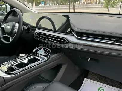 JAC JS6 Krossover Rasmiy Diller orqali 100km - 8L, 7,5soniya