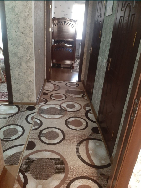 Srochna sotiladi Sergili 5ada 2bekat metroni oldida