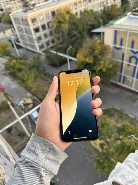 iPhone XS 64 GB LL/A black