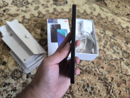 Redmi note 13 sotiladi holati ideal