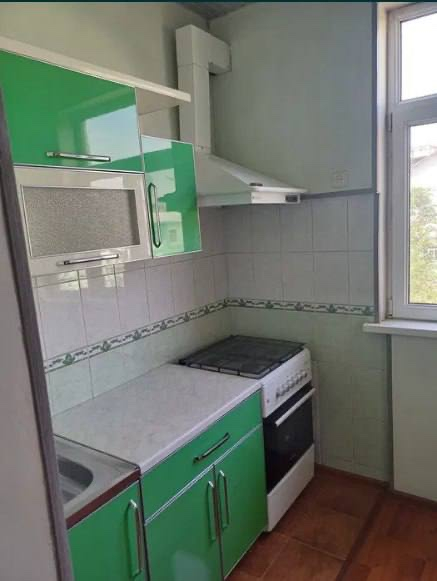 Продаётся 2/4/5 на Кушбеги не торец ор р Речка