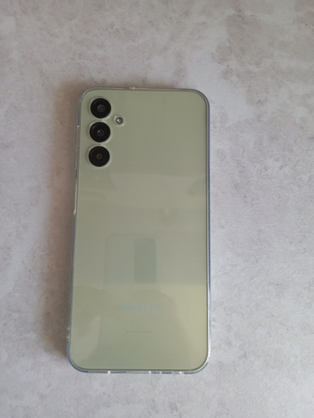 Samsung a24 holati zor