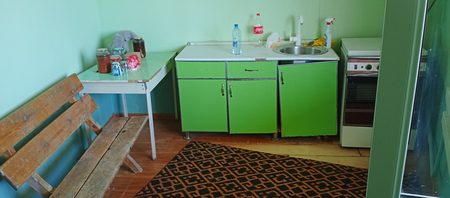Урду алдинда студентлара