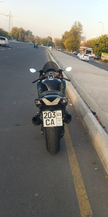 Kawasaki ZX-14R 2013
