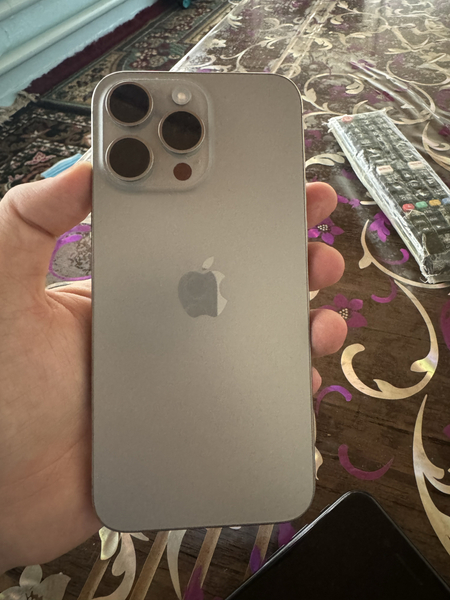 Iphone 15 pro max 256gb natural