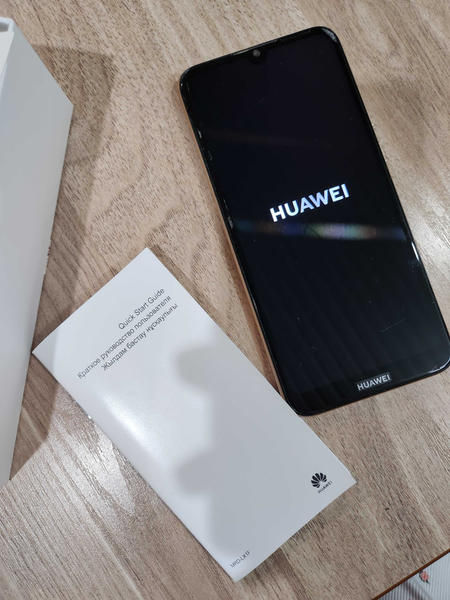 Телефон Huawei Y6 2019