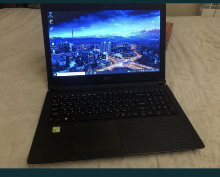 Noutbook core 3 7 pokaleniya SSD 128 Operativka 8 Video card mx230 2