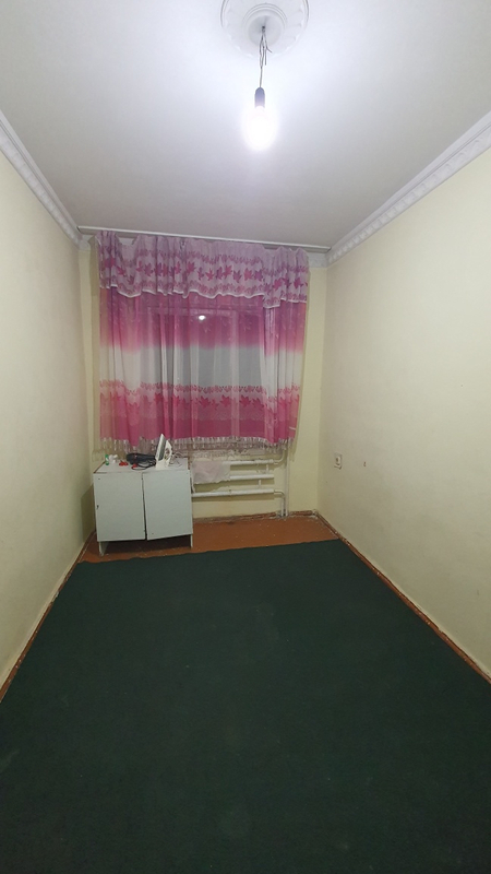 Sergeli 4 da  2*3/4/5 kvartira srochno sotiladi. Narxi 50000 y.e