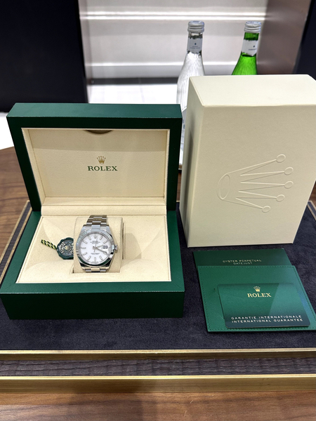 NEW Rolex Datejust Steel With White Dial 126300
