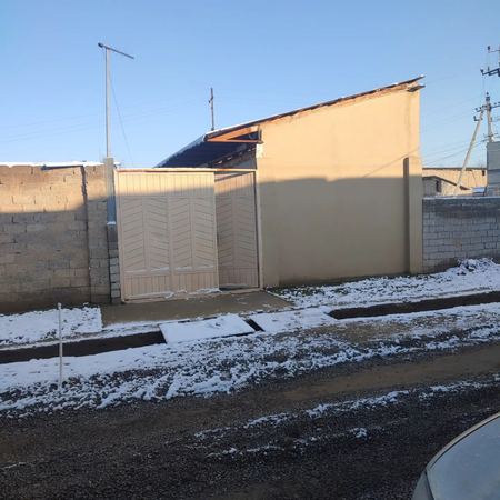 Назарбек махалля Харакат дом 1.5 сот 2 комн. Времянка