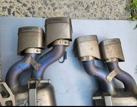 Глушитель Akrapovic оригинал на Мерседес 204