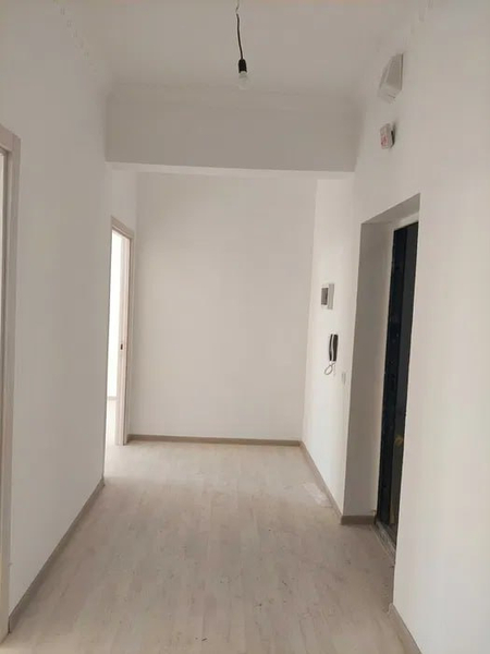 Сергели,5 я станция,продается квартира.