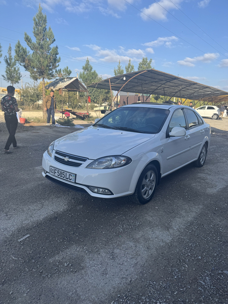 Chevrolet Jentra