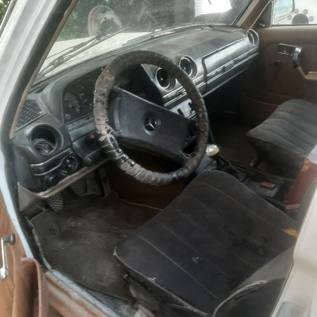 Mersedes benz Мерс 123  sotiladi.srochna