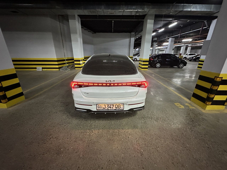 Kia K5                  .