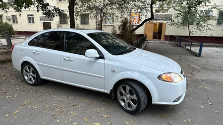 Jentra 2018y avtomat metan 100L sro4niy sotaman