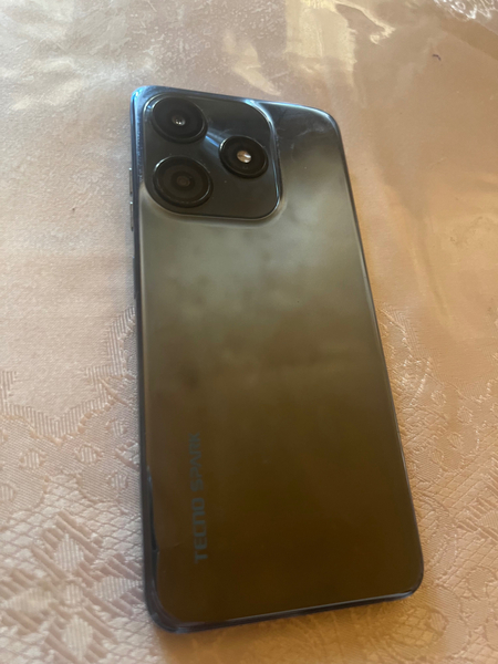 Tecno Spark10c pro 64g