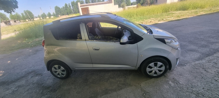 Spark 1.25 срочни сотилади