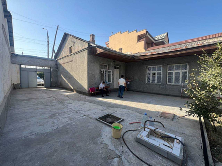 Продаётся дом 5 соток по строительство вдоль дороги