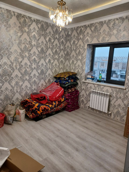 Тошкент тумани Авлиаота махалласи тамонда 5 этажли новостройка 1 хонал
