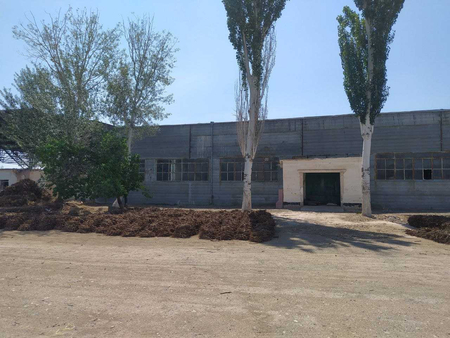 Нотурар бино ва иншоотлар ер майдони билан сотилади