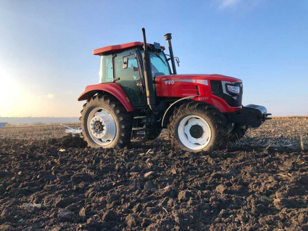 Traktor NLX 1304 Nasiyaga Bolib tolash yilli 8%