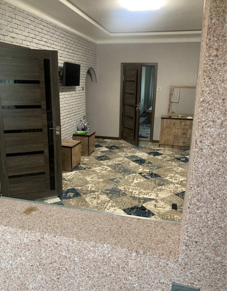 Феруза Продается квартира 2/3/4 балкон 1.5х3