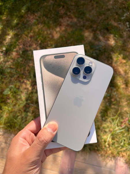 Iphone 15 pro max 256gb dual sim