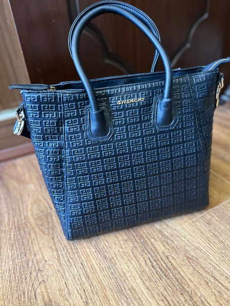 Женская Сумка Givenchi