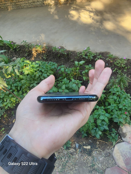 Iphone 11 pro pamit 64 yomks 76 kor dok bor