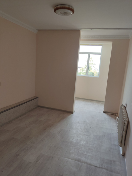Продаю 2/4/4 Миробод массив 1 абшага