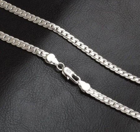 Продам серебряный комплект