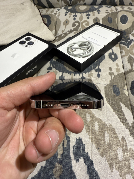 Продаётся Apple Iphone 13 Pro
