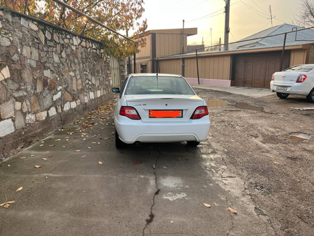 Нексия 2 сотилади