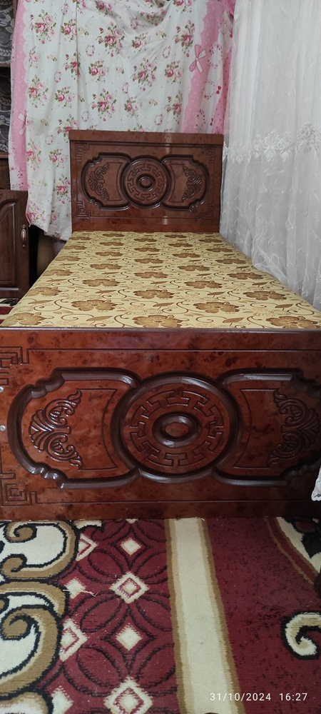 1 kishilik divan