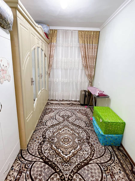 Сдается в Аренду 3х комнат-я кварт 2-этаж Новомосковской на долгий ср