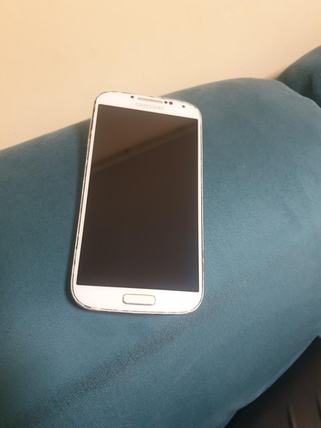 Samsung S4 holati ideyal
