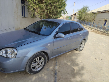 Lasetti 1.8 2013yil