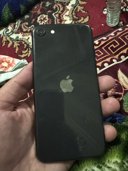 Apple se 2020 64GB LL/A