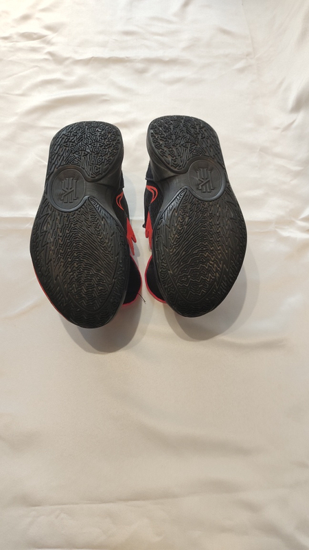 Оригинальные баскетбольные кроссовки  Kyrie Low 5