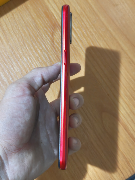 Телефон realme C3