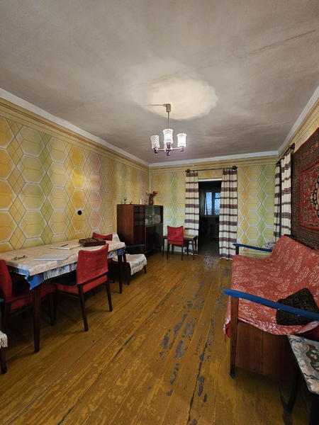 Акадкм нородок Ор-р 7-поликленика. 2/4/4  55м² Кирпич.