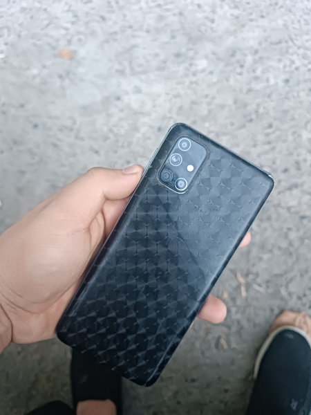 Samsung m 31s holati ideal aybi yoq 1.5mln
