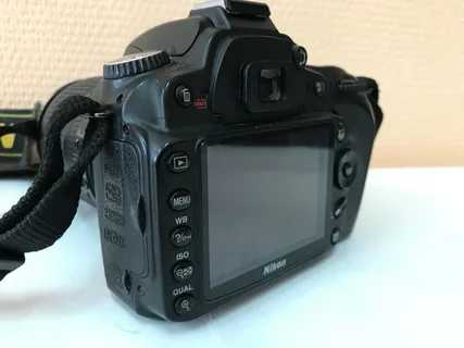 Nikon D90 kit 18-105mm
