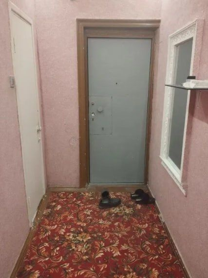 Продаётся Чиланзар 24 квартал 1в2х ком 4 этаж