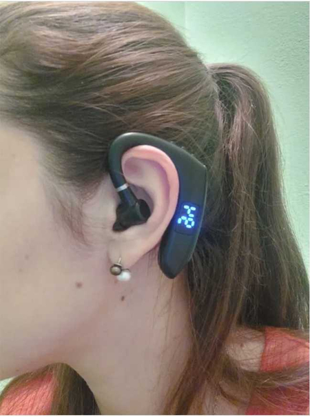 Беспроводные Bluetooth наушники с цифровым дисплеем