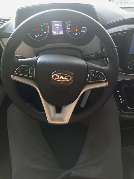 продаётся JAC M4 автомат, кредитгаям бор