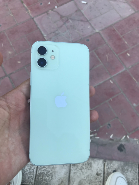 iphone 12.  128gb